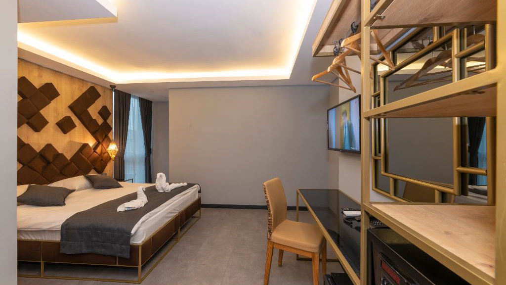Oferte vacanta & sejur Fly And Stay Airport Hotel (38 Km From Istanbul ...